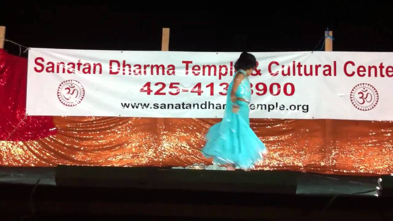 Nikita Chepuri's Performance on Janmashtami 1st September 2010 - YouTube