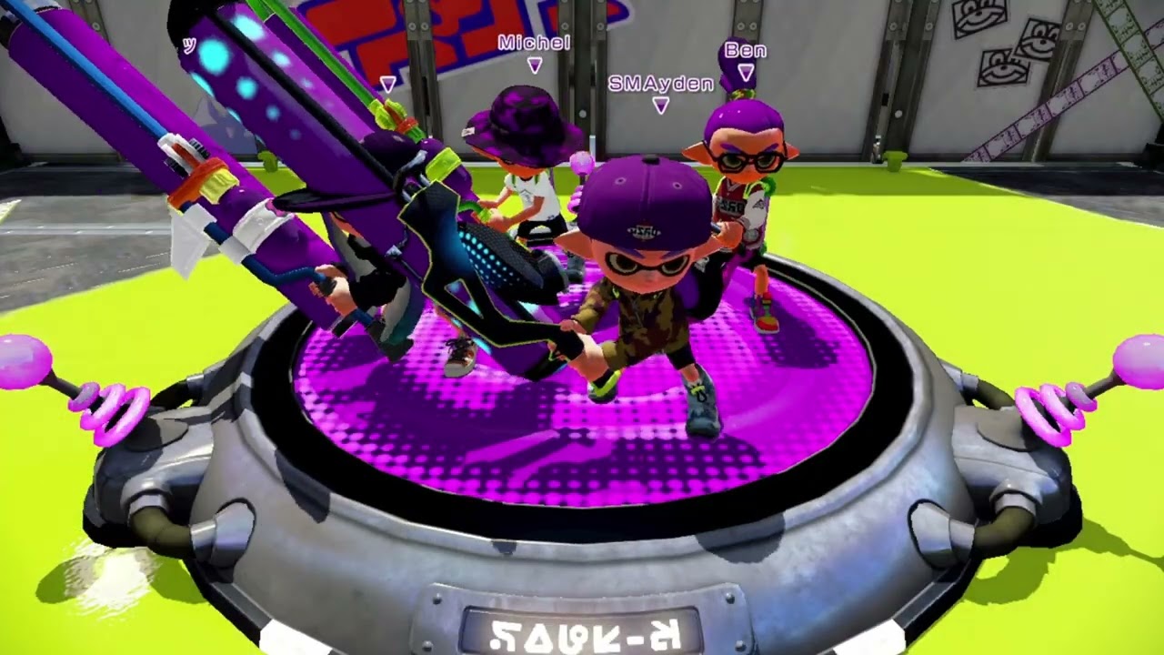 That's not a Splatoon hacker, the enemy team just got a head start ...