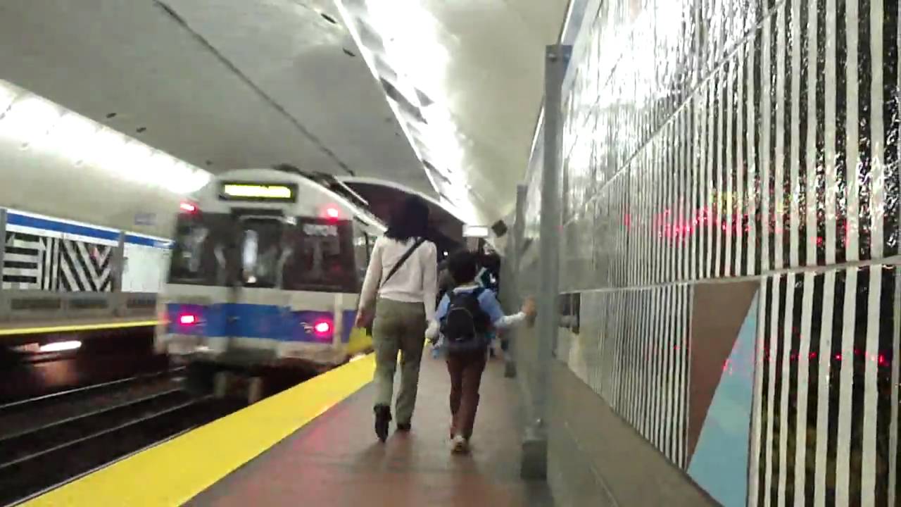 Blue Line (Subway) in Boston - YouTube