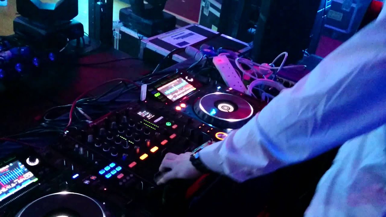 Dj Sean O Sullivan we are young round 6 - YouTube