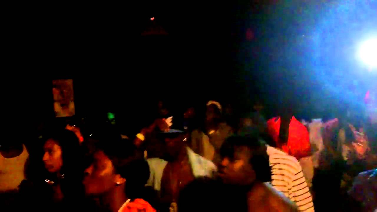 YULEE SHOW - YouTube