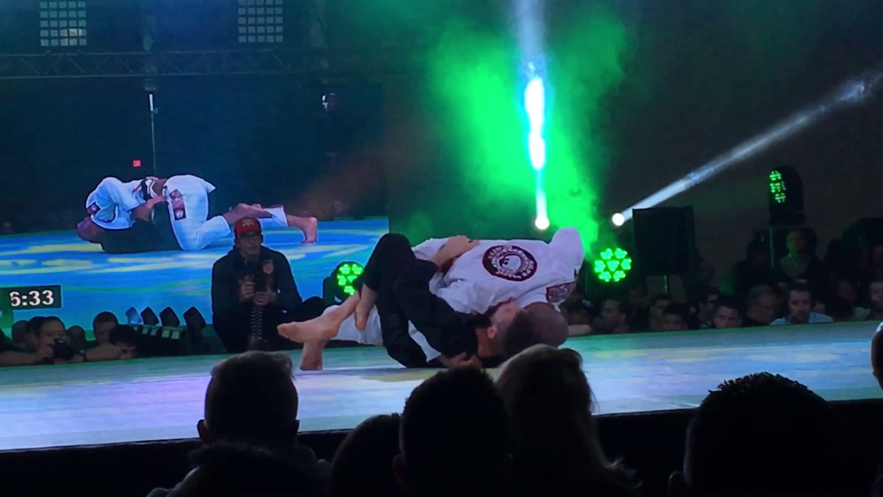 FTW Pro 23: Ahmed White vs. Ron Keslar - YouTube
