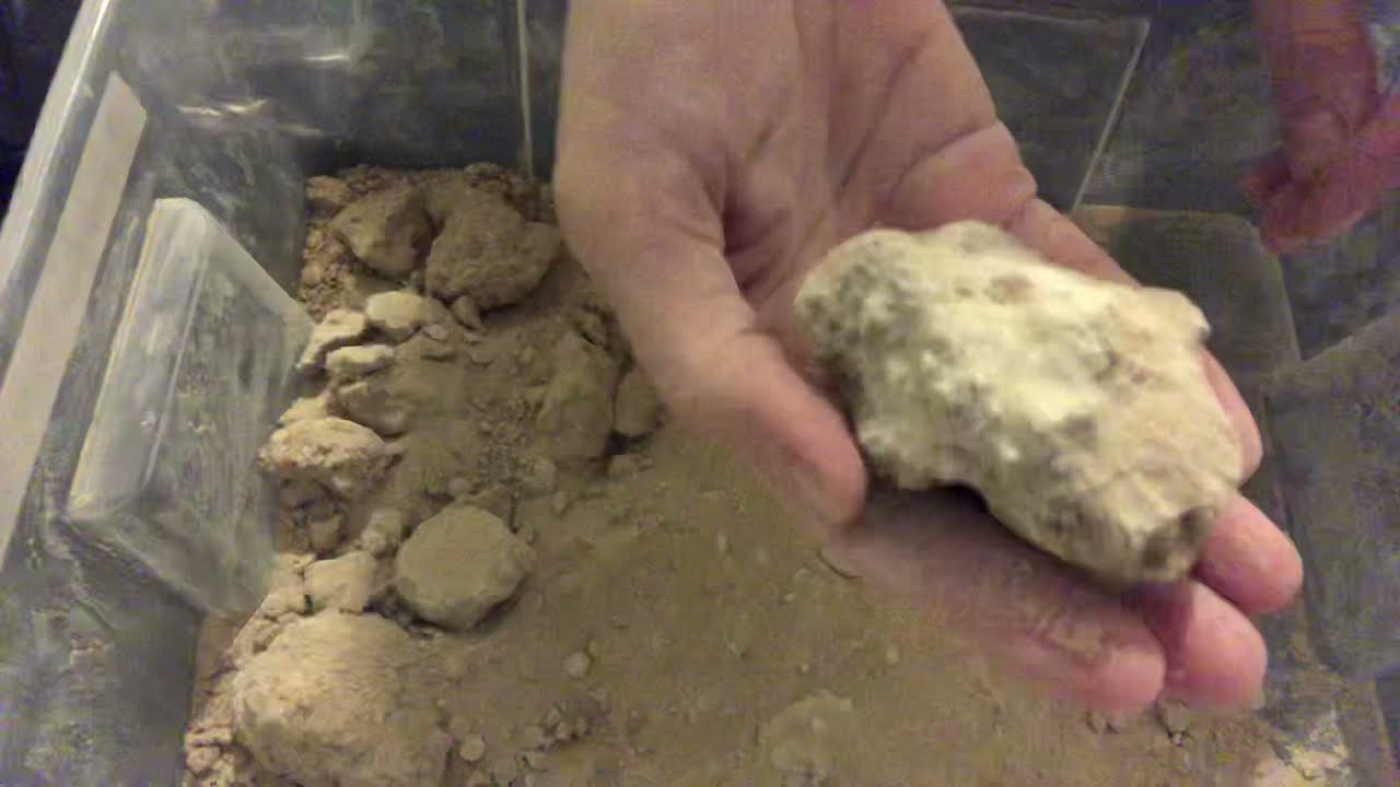 Sand crushing dry and wet / relaxing very soft sand - YouTube