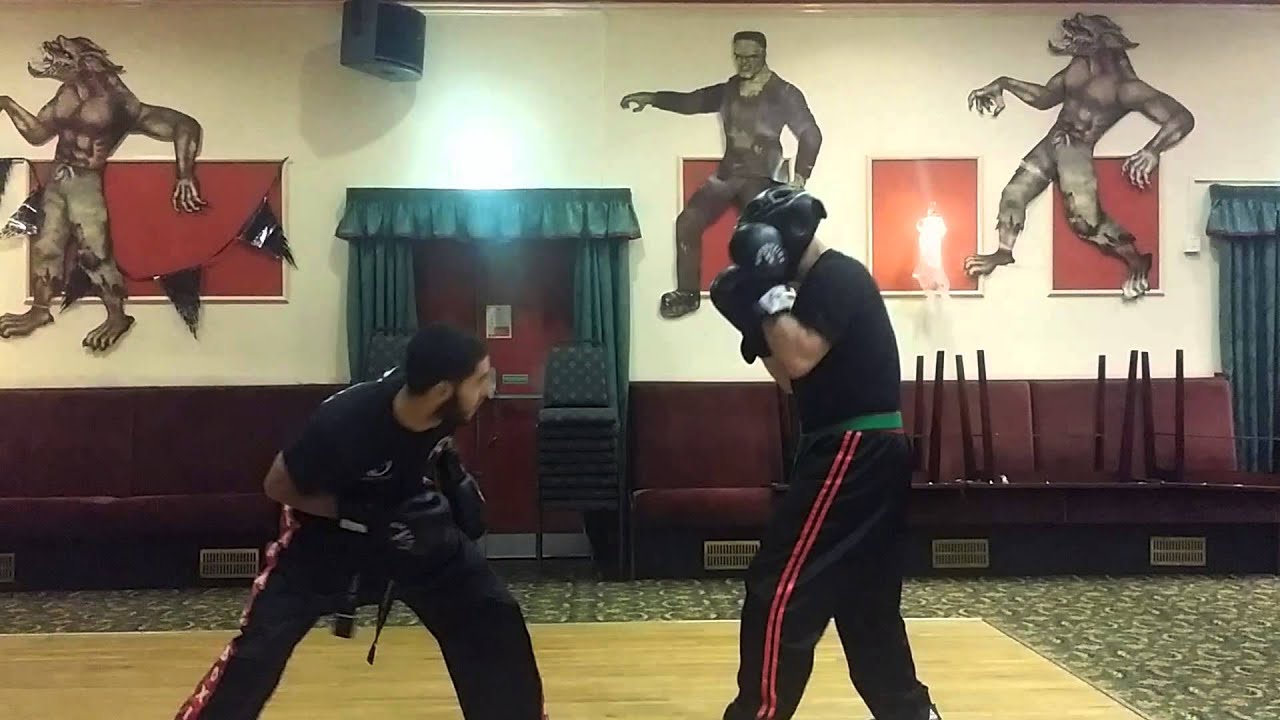 Pka Beginner Sparring session @ Hamstead 10/2015 - YouTube