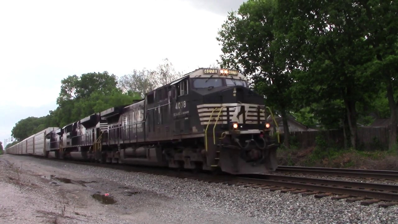 NORFOLK SOUTHERN GE AC44C6M Southbound Mix Freight - YouTube