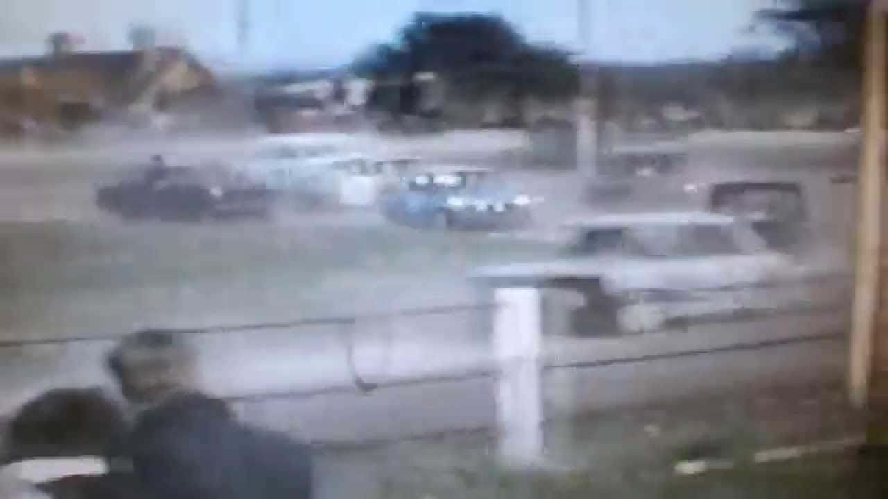 BRISCA F2 STOCK CAR RACING 1973 WEYMOUTH WESSEX STADIUM - YouTube