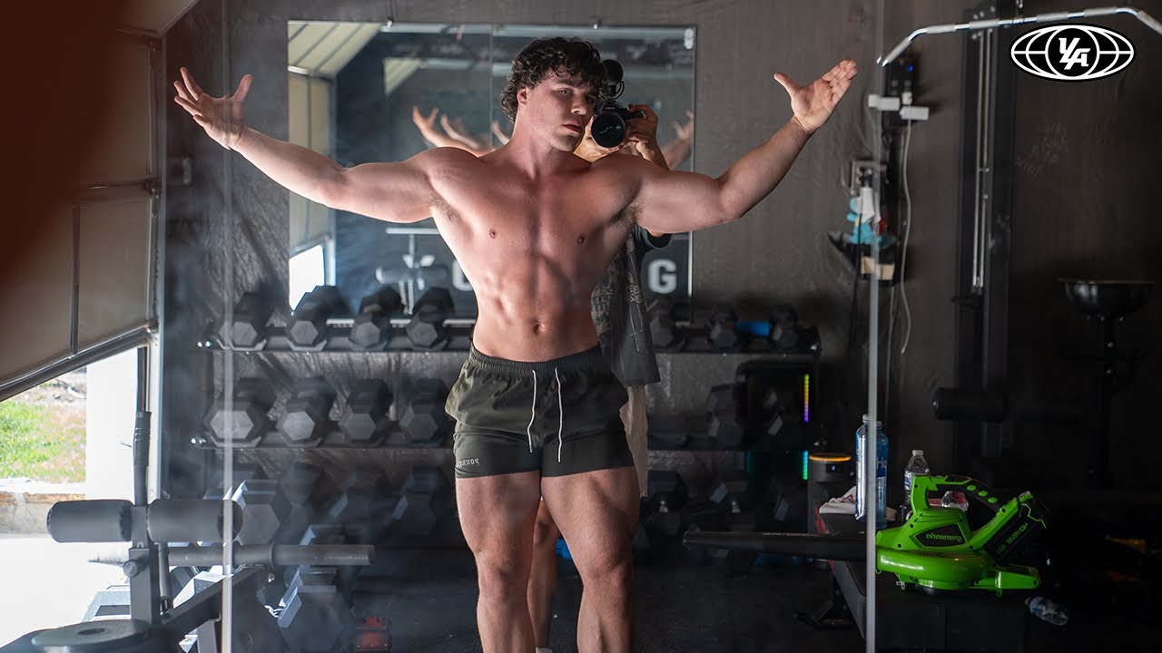 Heavy Deadlift & Back Day w/ Lexx Little - YouTube
