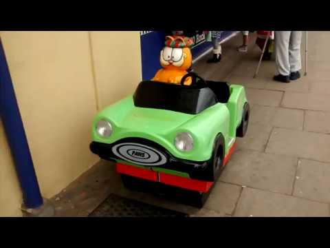 garfield car kiddie ride - YouTube
