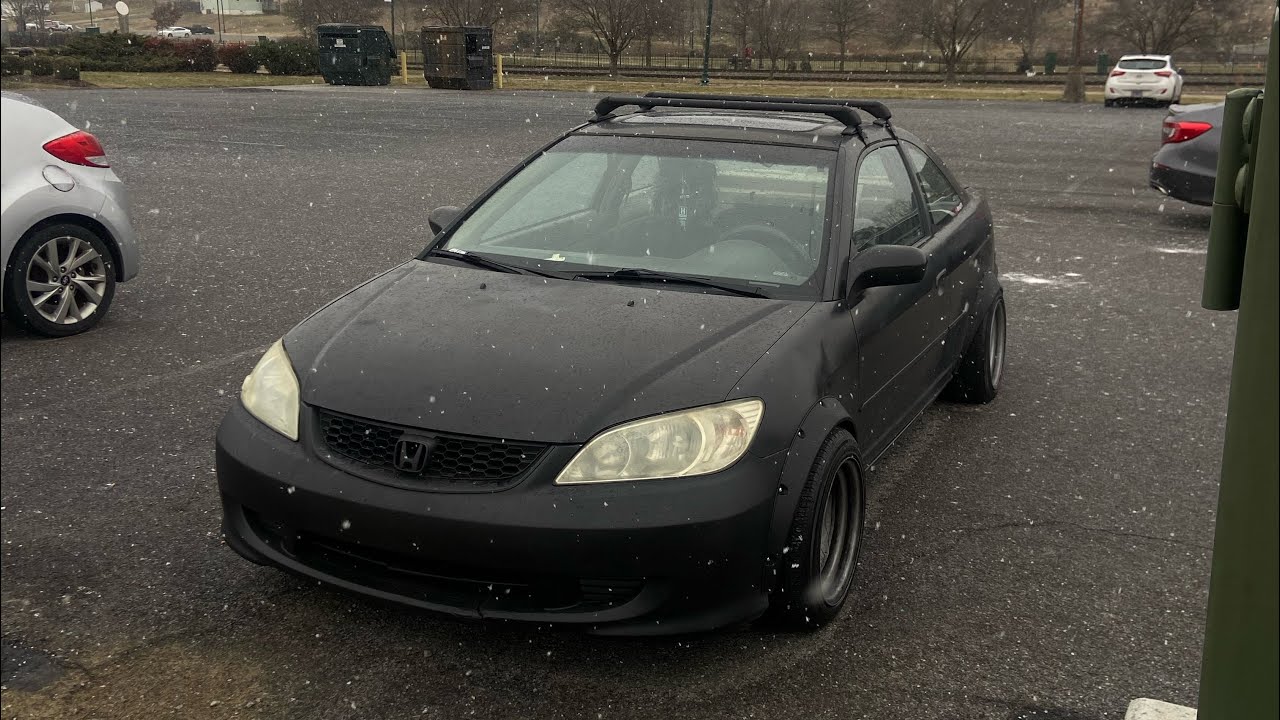First time snow sliding - Honda EM2 Widebody - YouTube