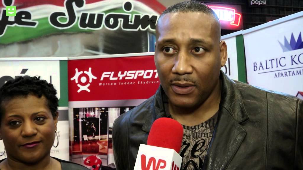 Danell Nicholson przed walką z Andrzejem Gołotą - YouTube