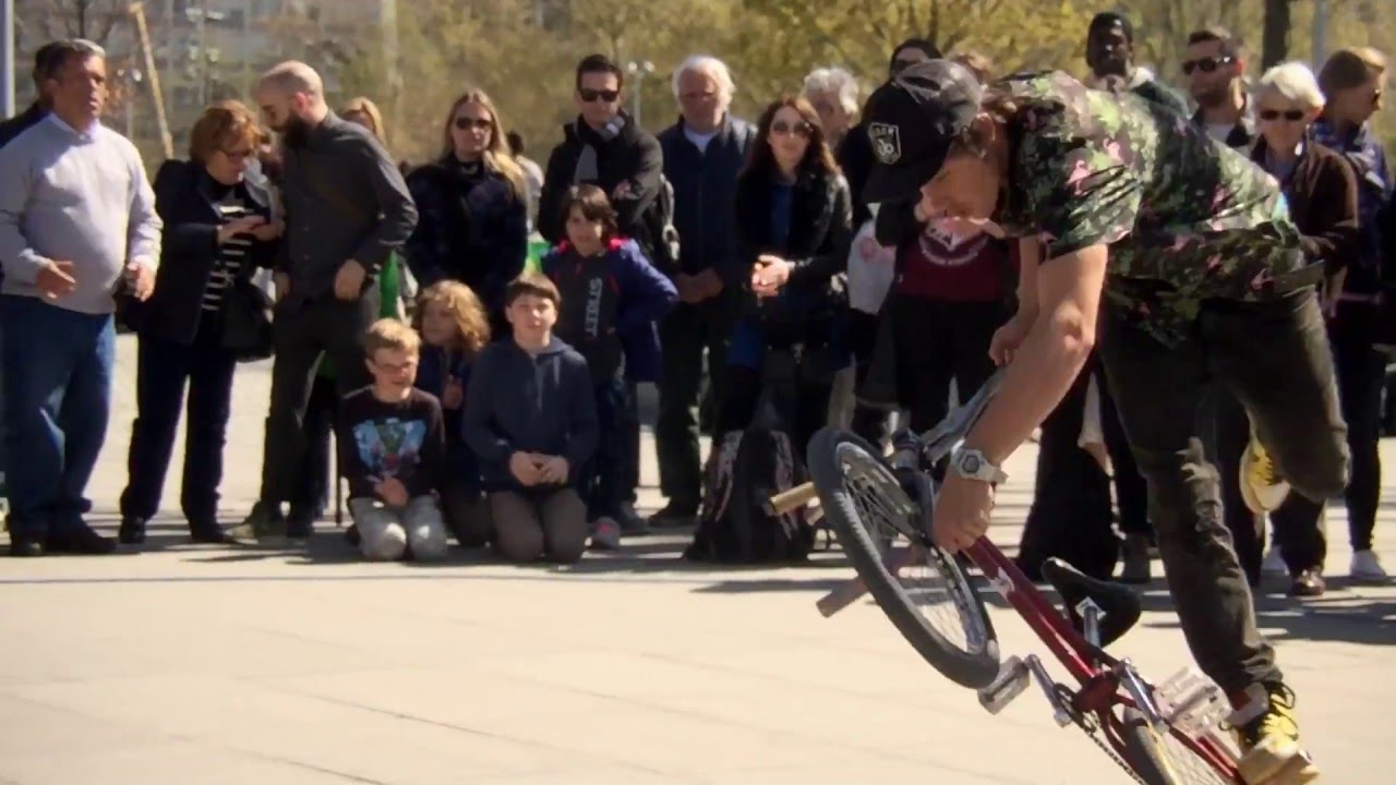 iPhone Filmmaking with Beast Grip Adapter DSLR Lens - YouTube