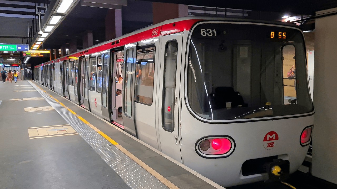 Lyon Saxe Gambetta Métro B Mpl75 Youtube 3277