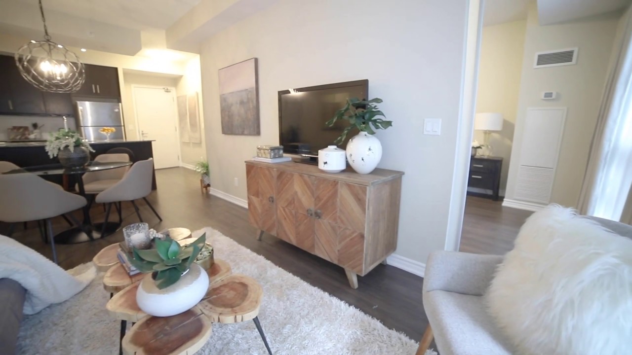 15 James Finlay Way Unit 818 - YouTube