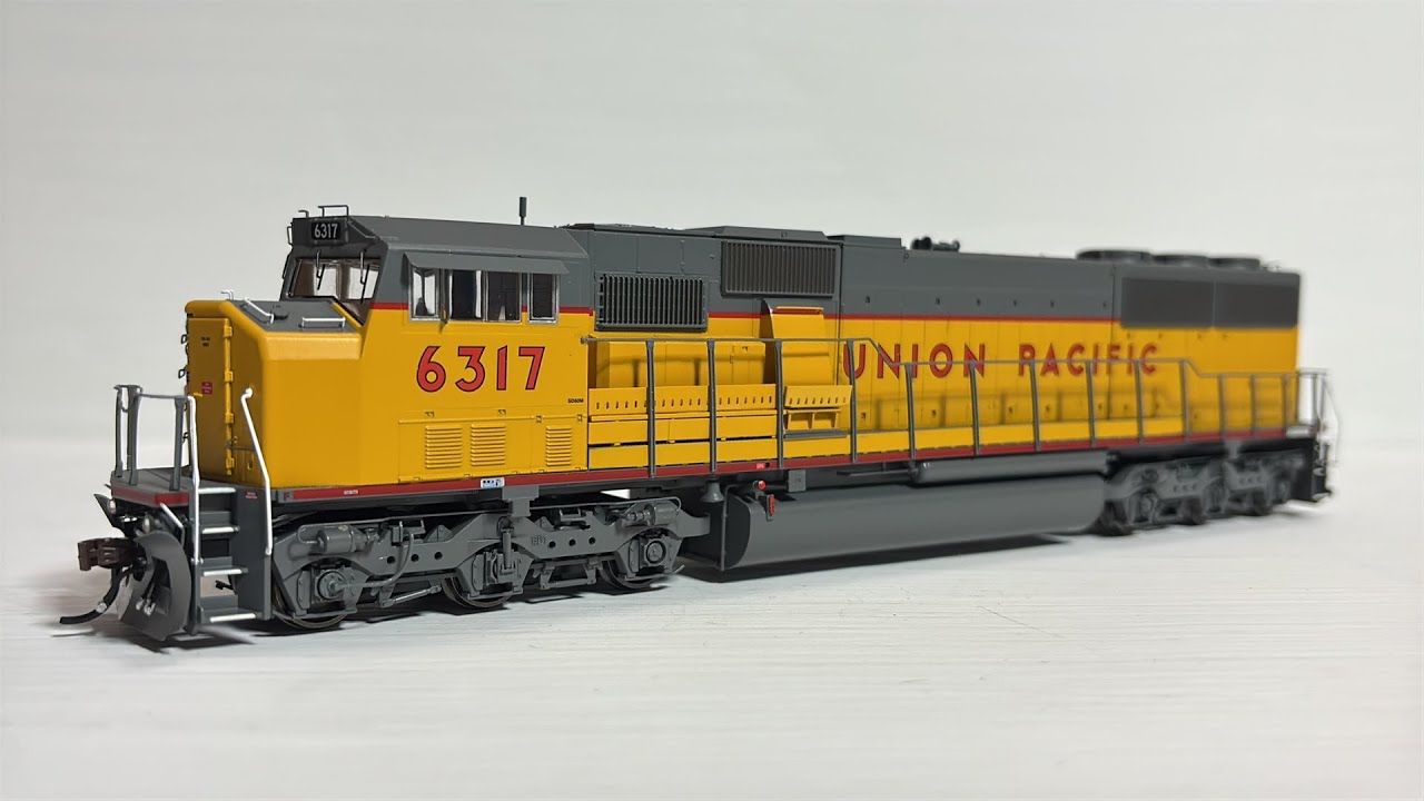 UP SD60M (Athearn Genesis) Review - YouTube