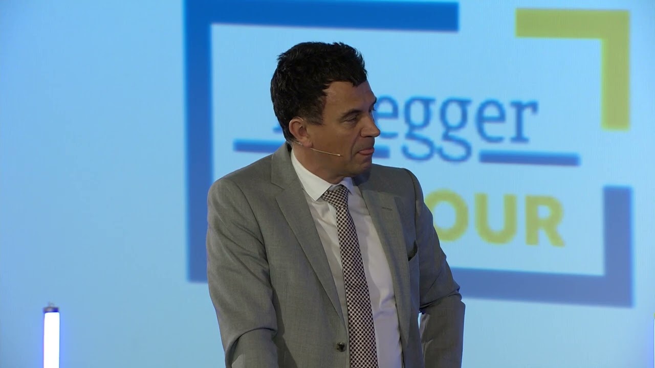 De Belegger on Tour - Q&A met Hans De Cuyper, CEO Ageas - YouTube