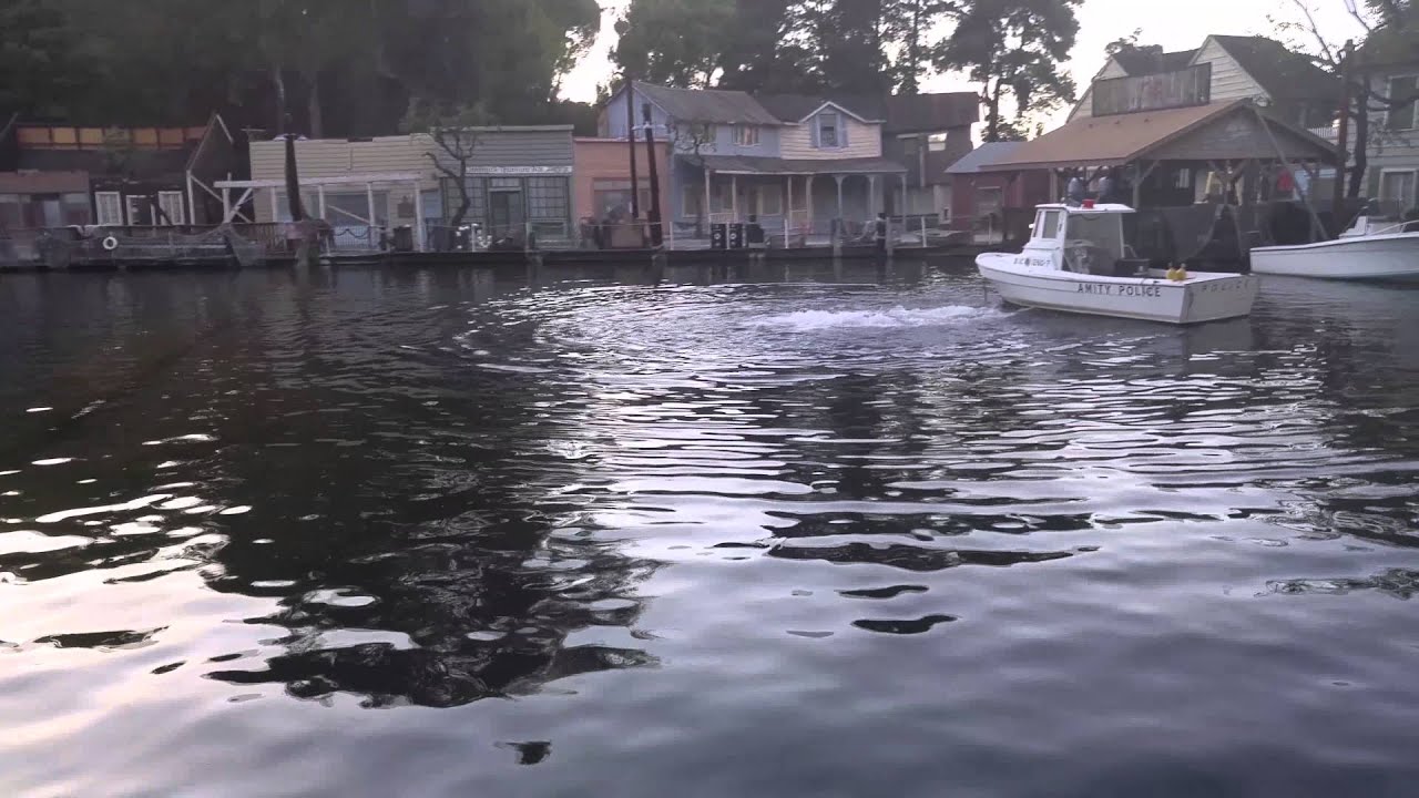Universal Studios Tram Tour - Jaws Lake - September 2015 - YouTube