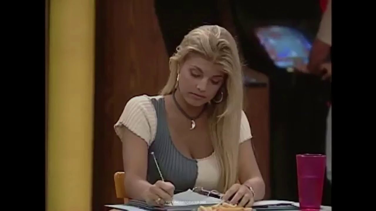 California Dreams with (FERGIE) - YouTube