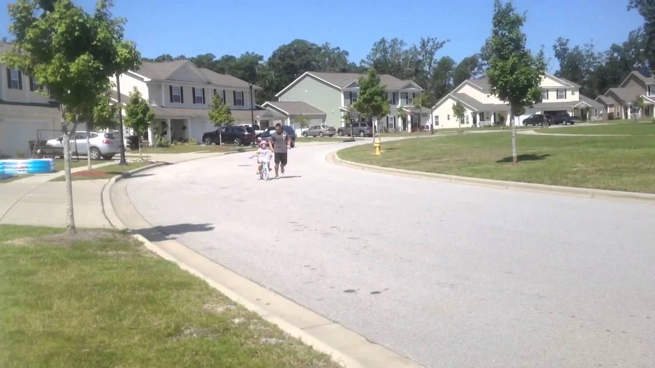 Mia learning to ride her bike - YouTube