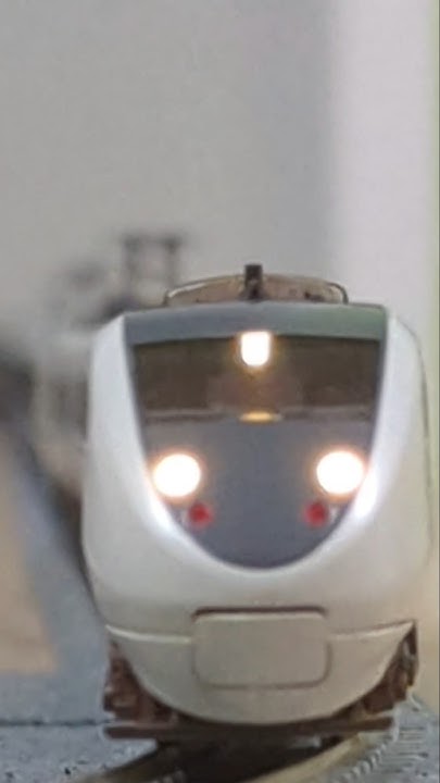 681+683の特急サンダーバードの高速通過シーン #模型 #train #鉄道 #railway ＃サンダーバード ＃鉄道模型 ＃683系 ＃681系 ＃高速通過 ＃通過シーン - YouTube