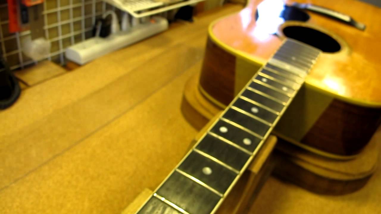 Martin D-35 Checking Neck Angle and Straightness - YouTube