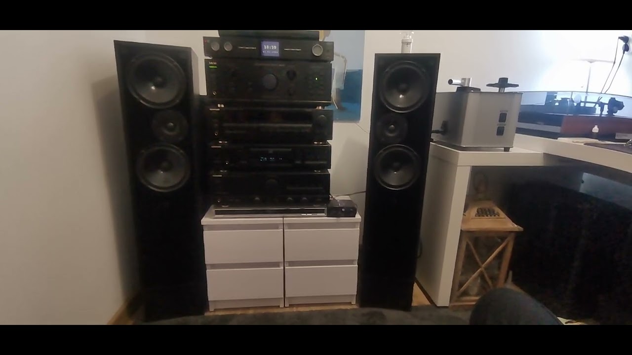Dali 104 Akai am-47 kenwood DP 2050 Roxy Music - YouTube