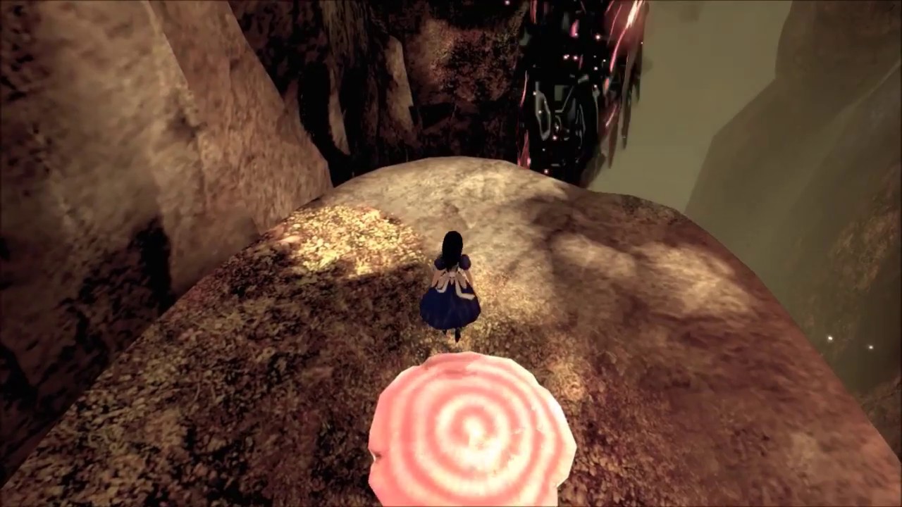 Lets Play Alice Madness Returns - 2 weapons - YouTube