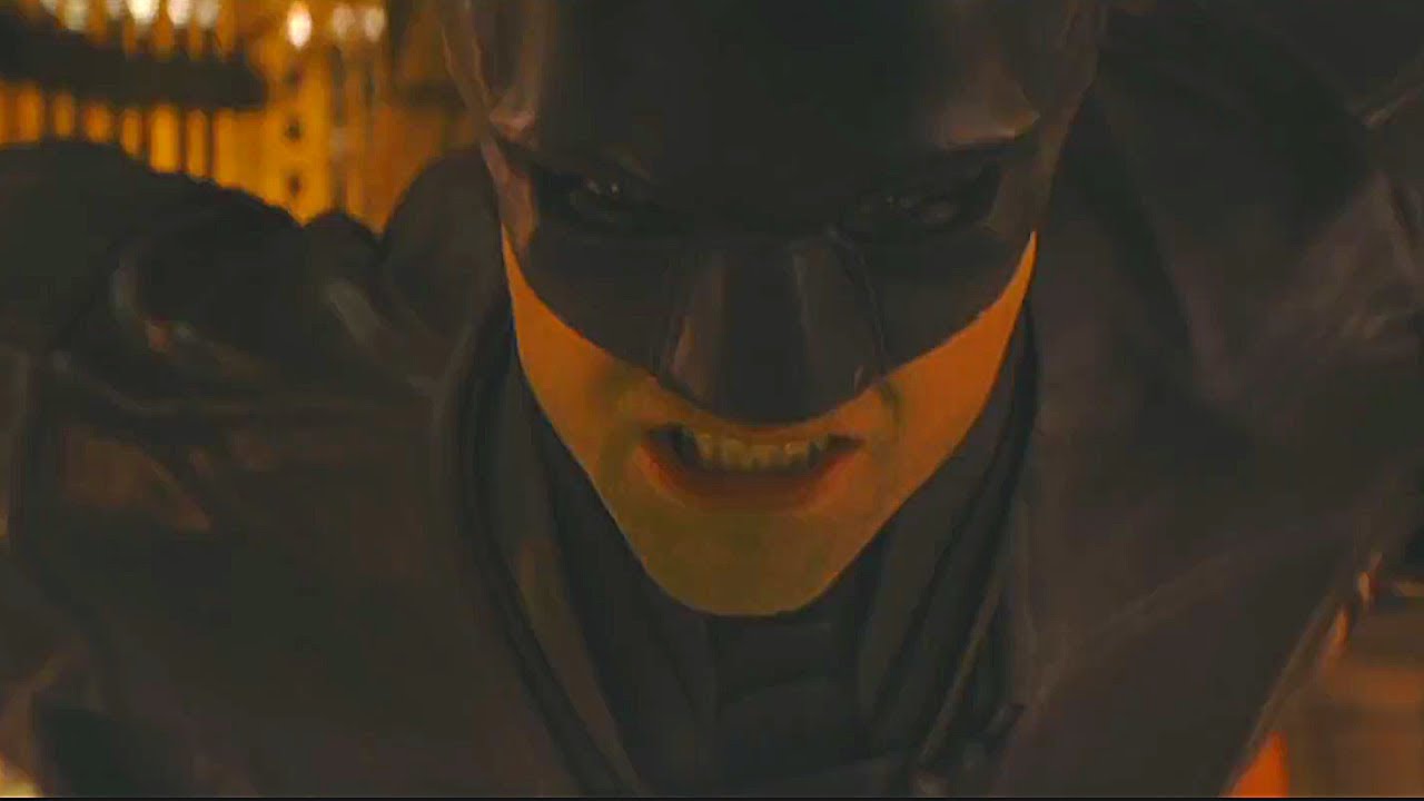 The Batman 2022 | Rooftop Jump SUIT'' Scene | Police Station Escape ...