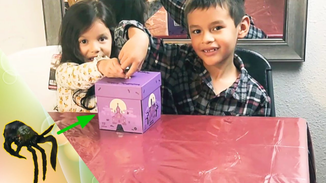 SPOOKY EXPLOSION BOX! 👻🎃 2021/ SEND A CAKE REVIEW! - YouTube