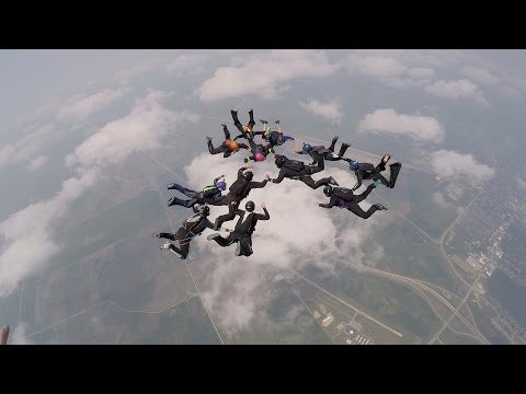 Hannah Berkowitz World Class 12 Way first jump as a licensed skydiver ...