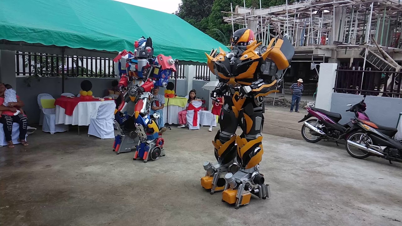 Dancing autobots - YouTube