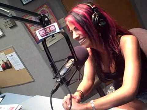 ROCK GIRL Finalist LaTasha visits THE HOG Studios - YouTube
