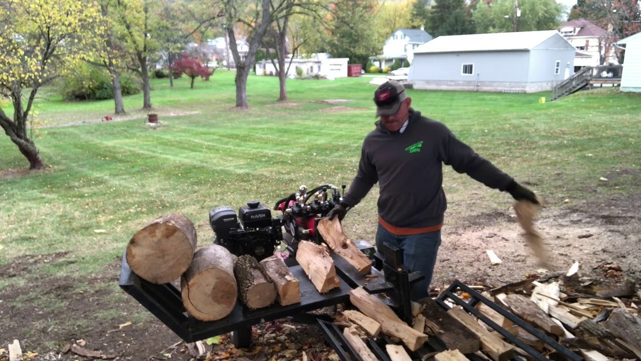 Splitting some punky wood - YouTube