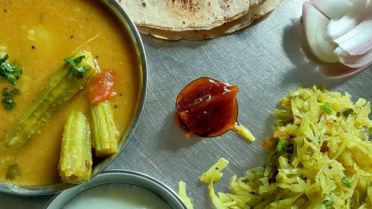 💫My lunch Thali.....Patta gobi/Daal/batata/Shevgyachi sheng Aamti ...