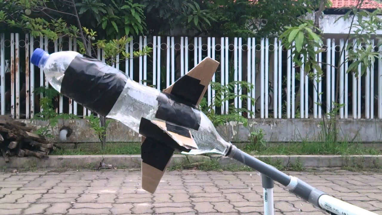 Roket Air (Fisika) Gerak Parabola - XI IA 7 2014-2015 - YouTube