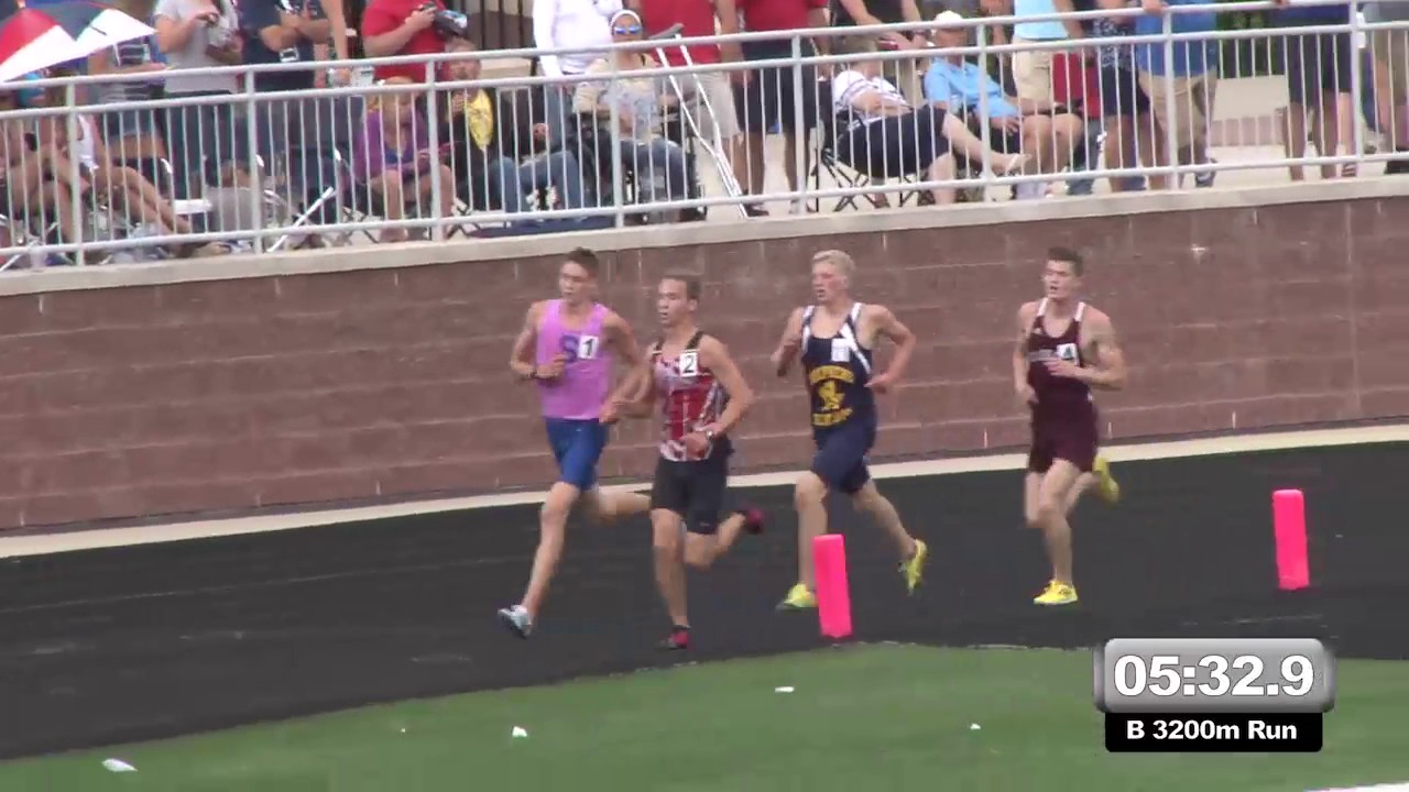 Boys 3200m Run @ MHSAA 2017 D3 State Finals - YouTube