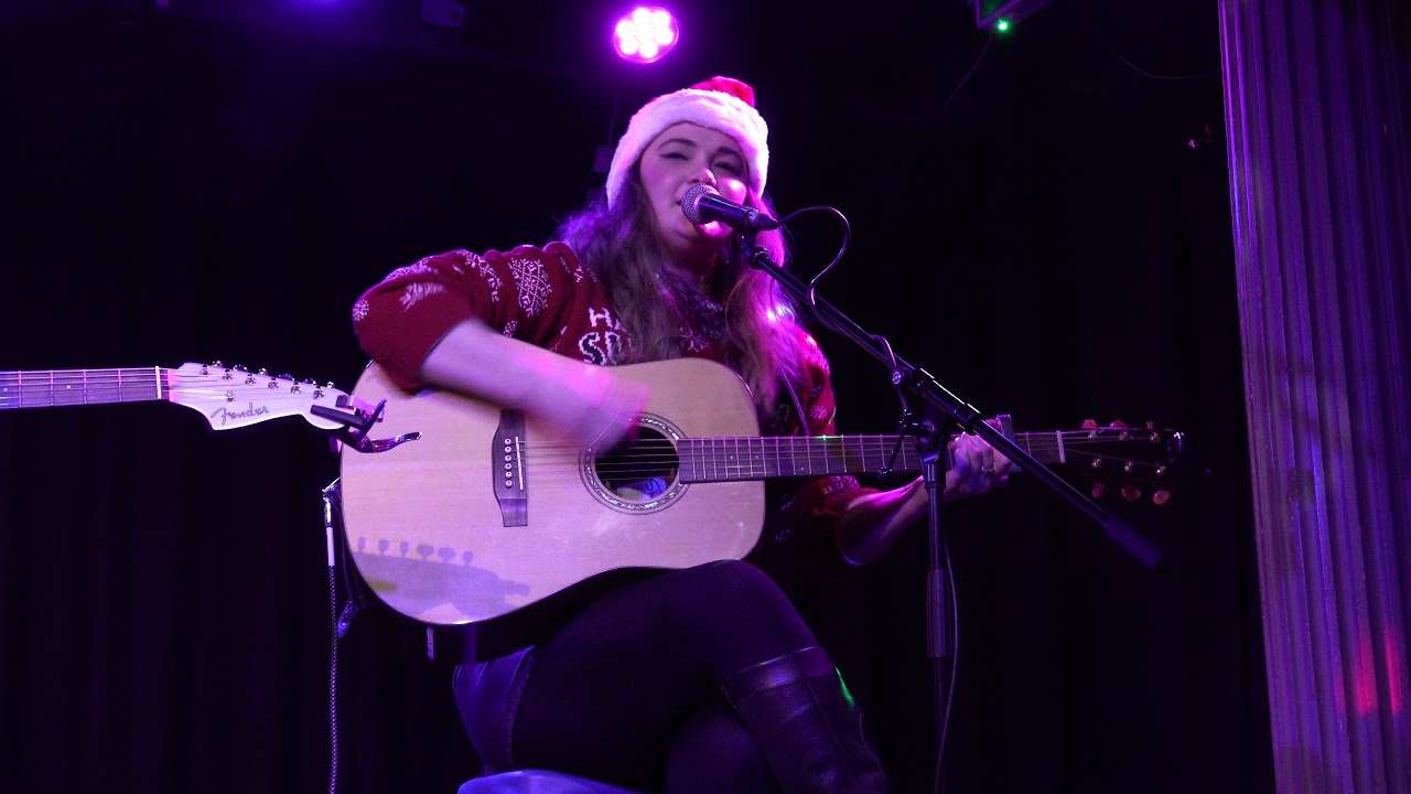 Shannon Hynes - Country Words @ Belles & Gals Showcase V @ The Water ...