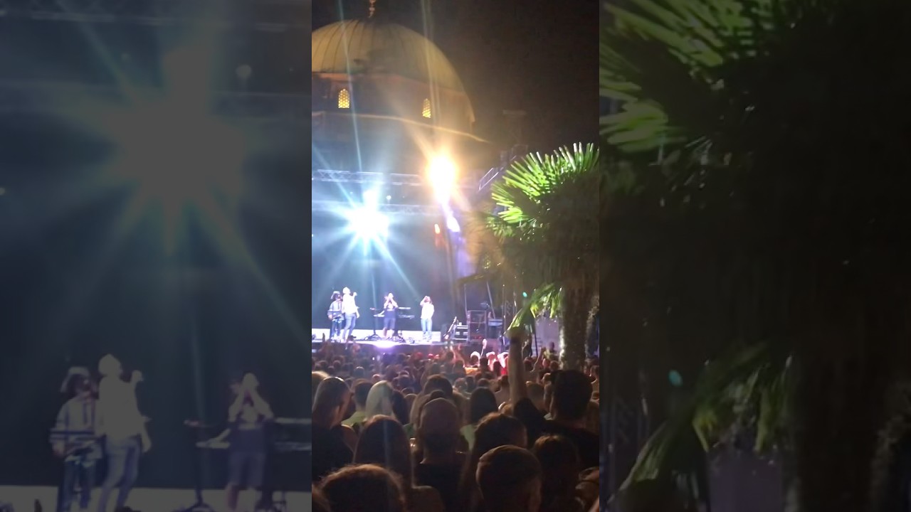 Pécs koncert punnay massif - YouTube