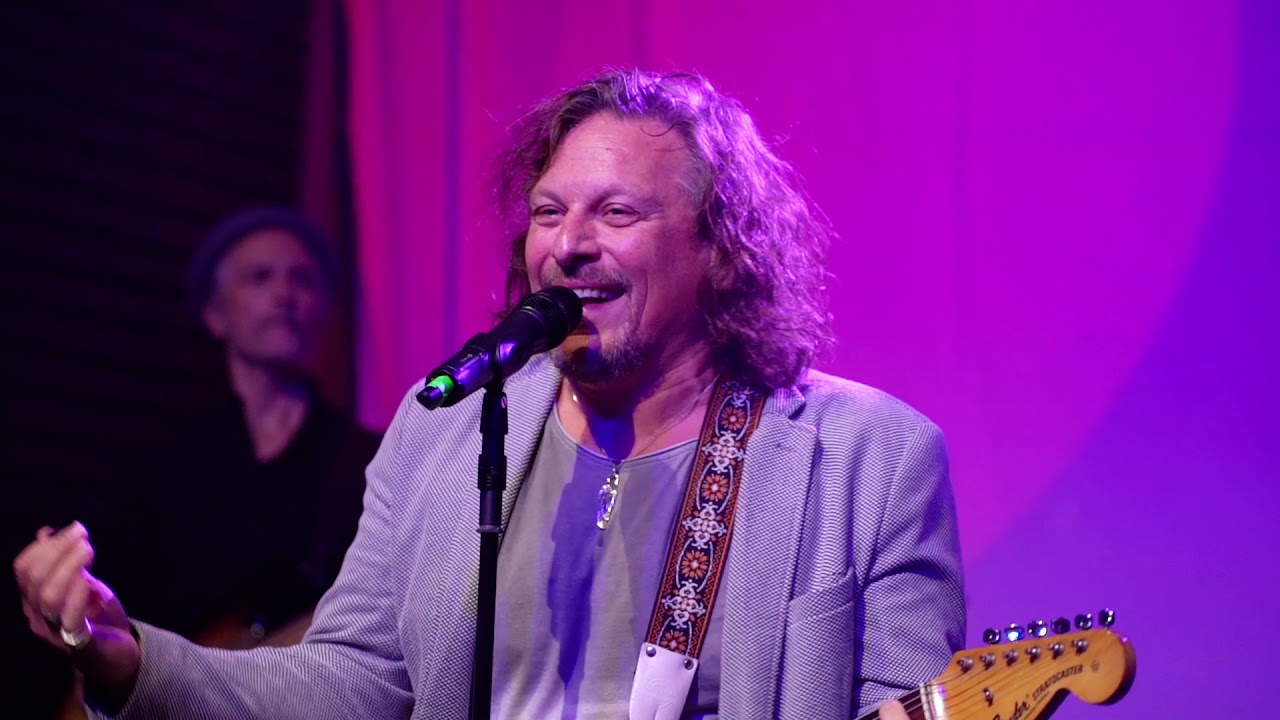 Shebeen feat. Stephan Ullmann - Feel 2017 - YouTube