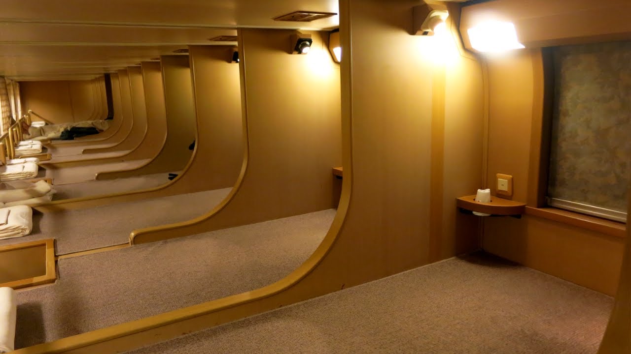Japan's Cheapest Sleeper Train| Solo Traveler's Experience on Sunrise ...
