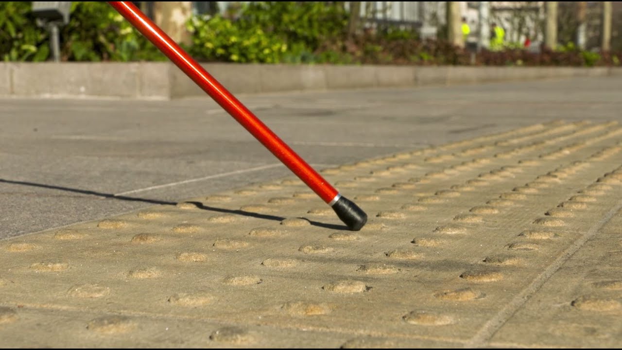 How to Cross the Road Safely | Blind Hacks - YouTube