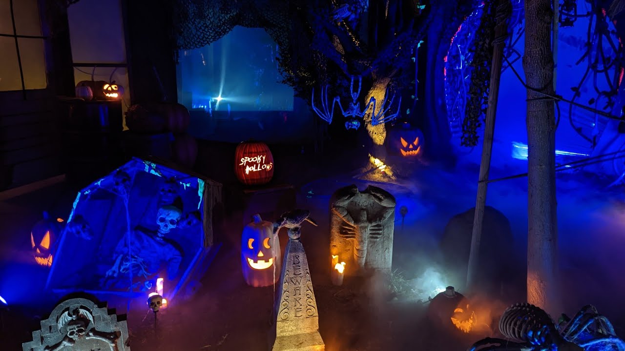Spooky Hollows 2022: The Legend of Mr. Sticky Haunted Show - YouTube