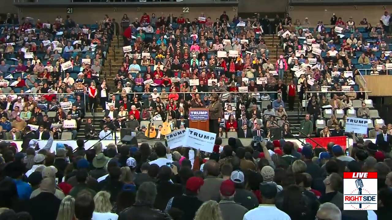 Diamond & Silk Speak at Donald Trump Rally in Biloxi, MS! (1-2-16 ...