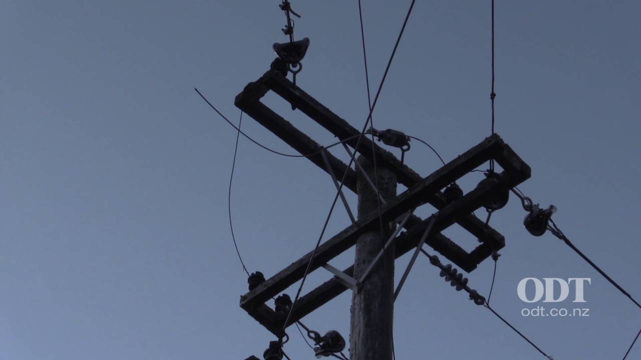 Mosgiel power line explosion - YouTube