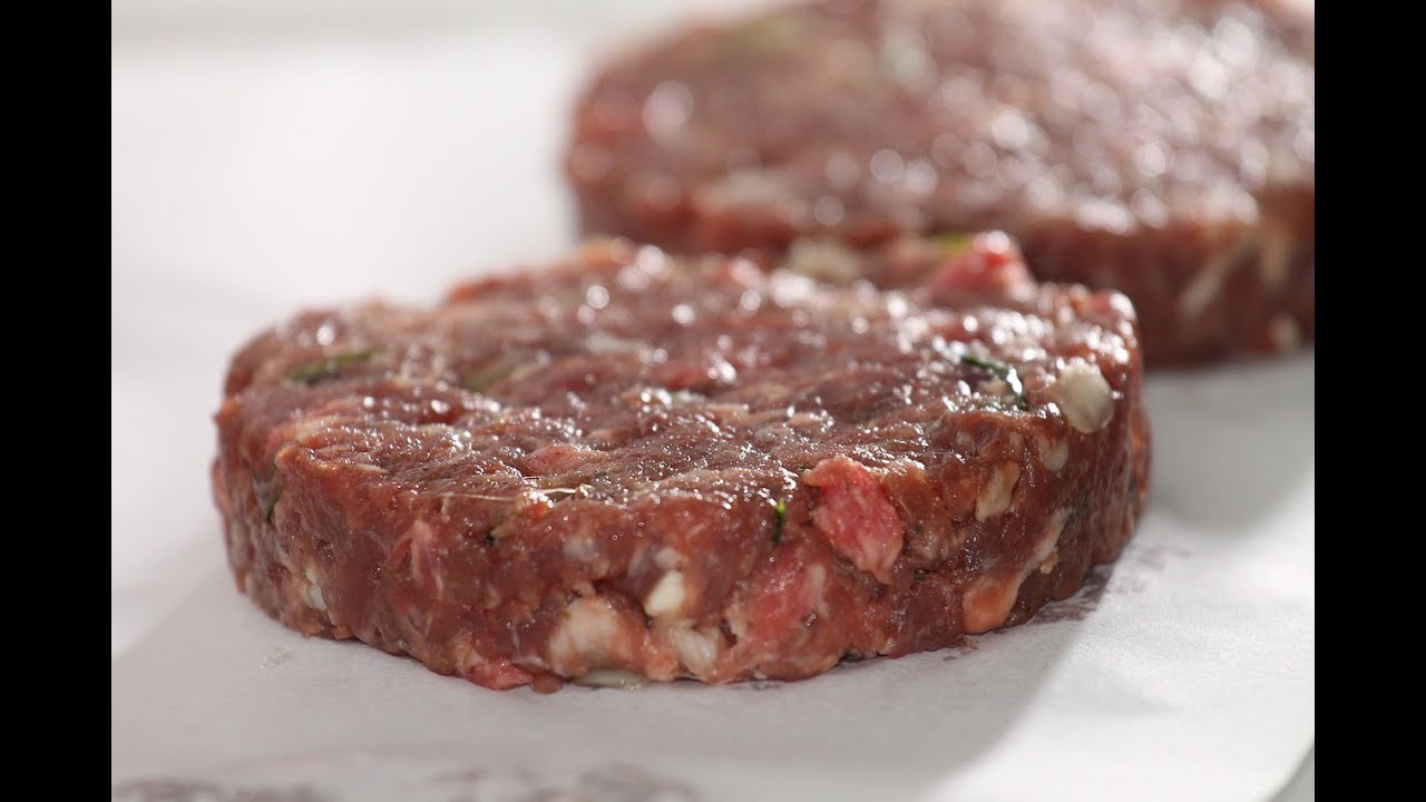 Karma wins over shoplifter & Smearing Beef Fat on your face - YouTube