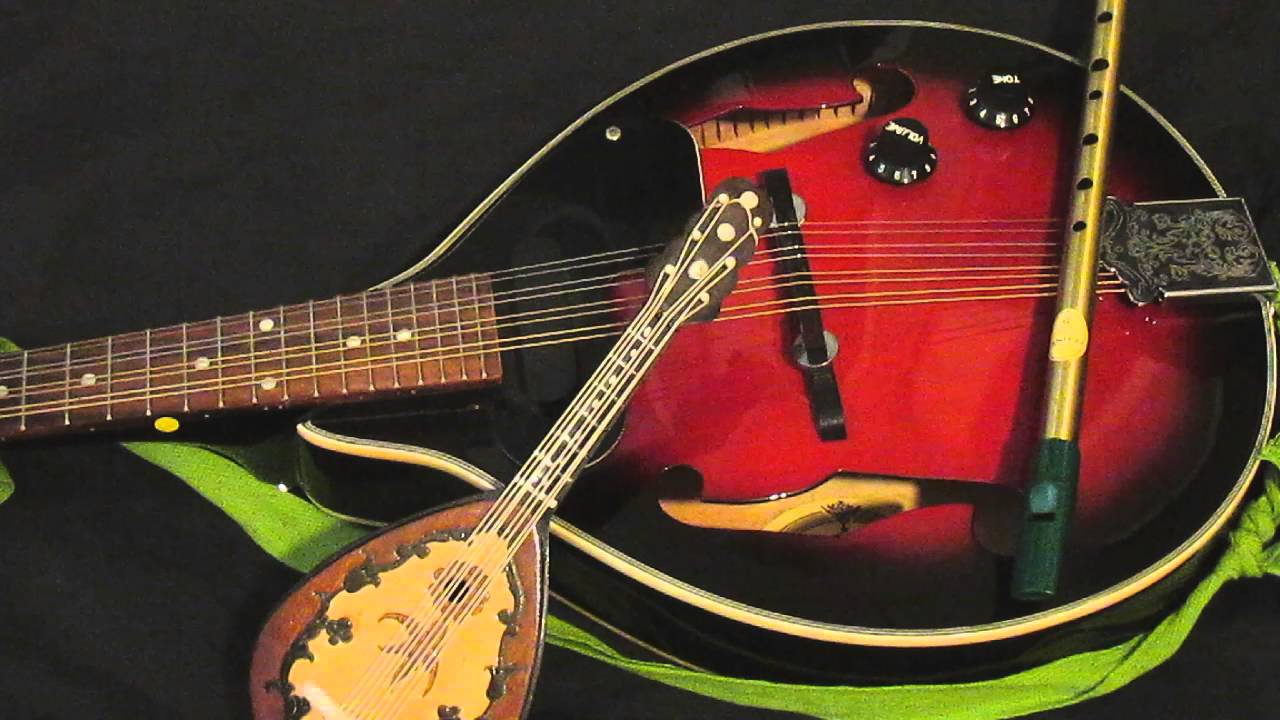 graham singing one of his fave songs - YouTube