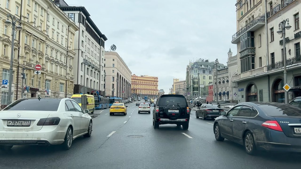 Showing roads and traffic in Moscow - YouTube