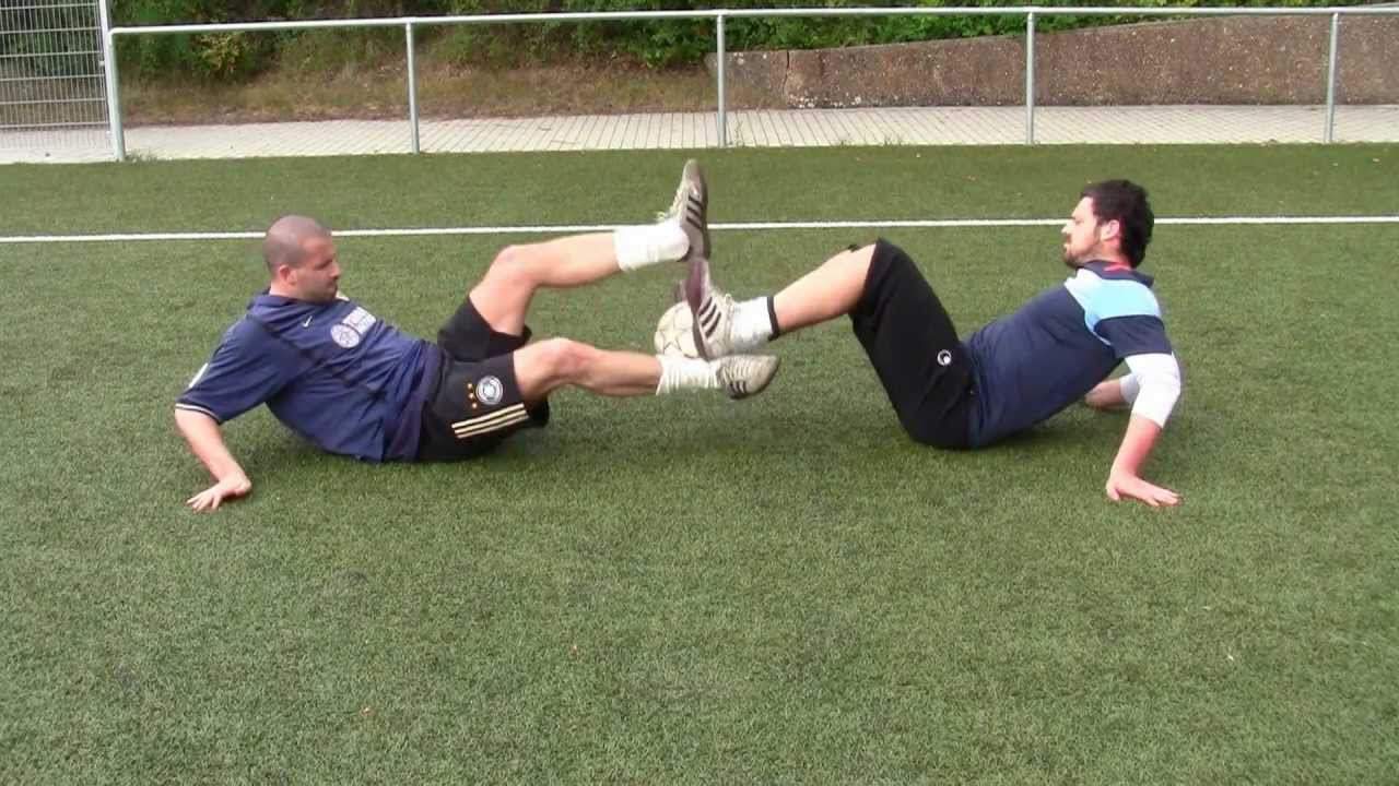 C. RONALDO SOCCER POWER TRAINING 2012 | KRÄFTIGUNGSÜBUNG FUSSBALL - YouTube