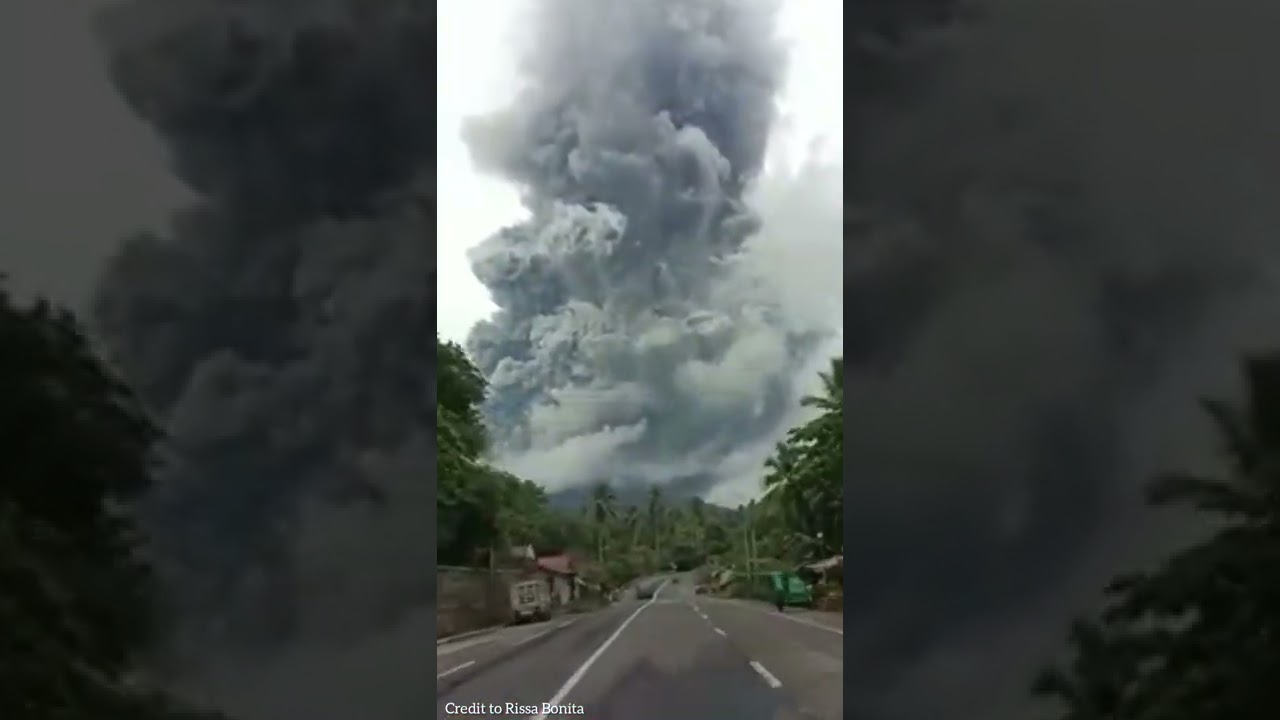 Mount Bulusan Eruption June 5 2022 #shorts - YouTube