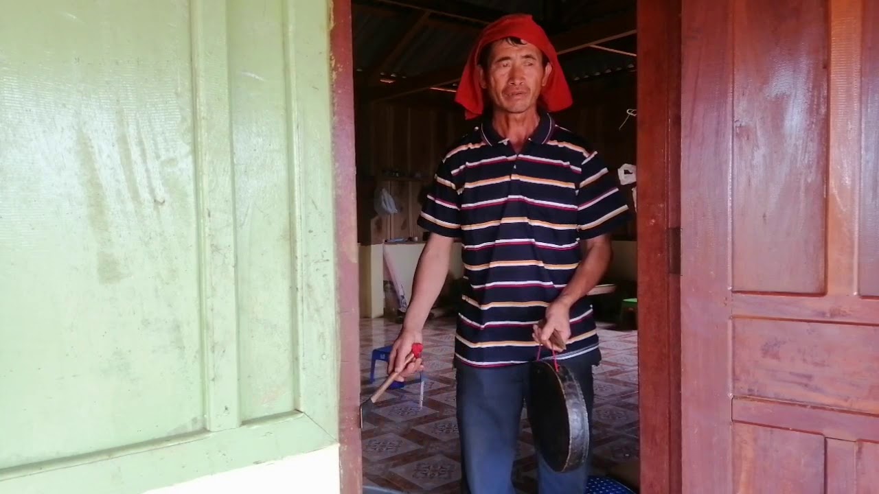 Hau tau Qaib zia lawm hu plig tom ob - YouTube