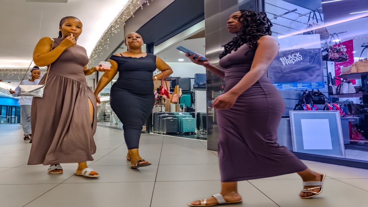 ROSEBANK MALL INSIDE VIBE 🇿🇦 - YouTube